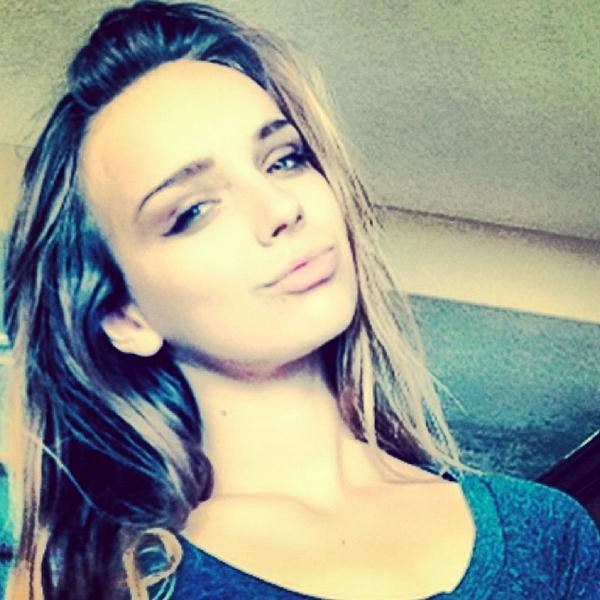 See Photos Of 57-Year-Old Actor Steven Bauer’s Young Love Lyda Loudon, 18!