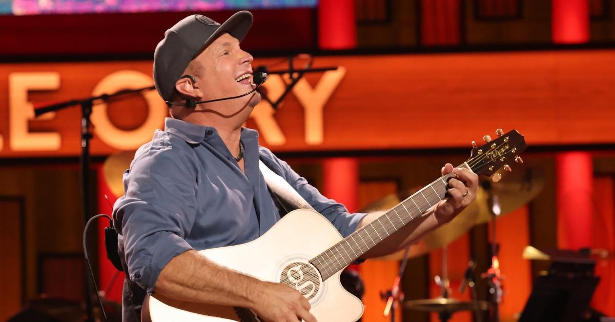 Keith Urban's Vegas Residency Overshadowed By Garth Brooks
