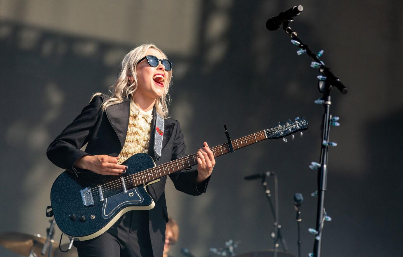 Singer Phoebe Bridgers Accuses Music Producer Of Leaking Confidential ...