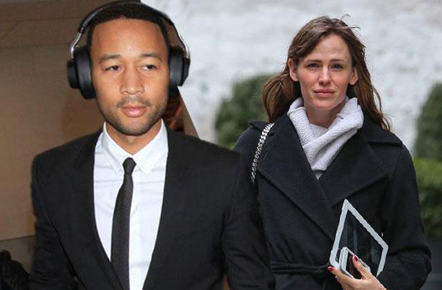 Tech-Savvy Celebs! From Cell Phones To iPads, Stars Who Love To Flaunt ...