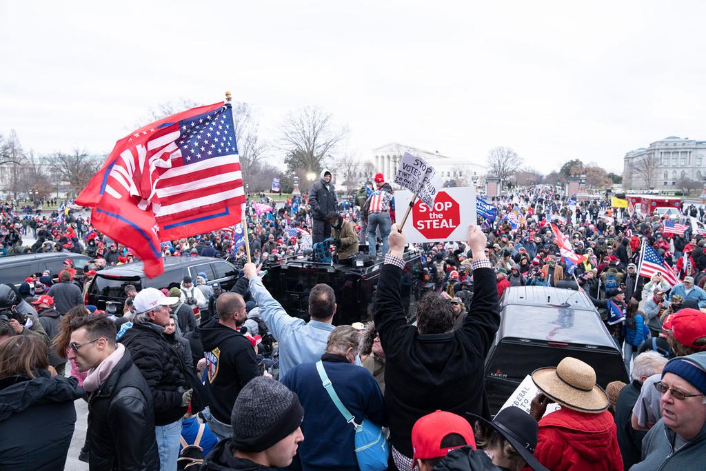 R. Kelly's Capitol Rioter Prison Cellmate Created Comic Of Their Life ...
