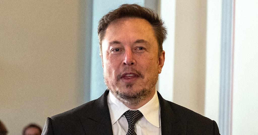 Elon Musk is 'Creeped Out' and 'Furious' At His Father For Having a ...