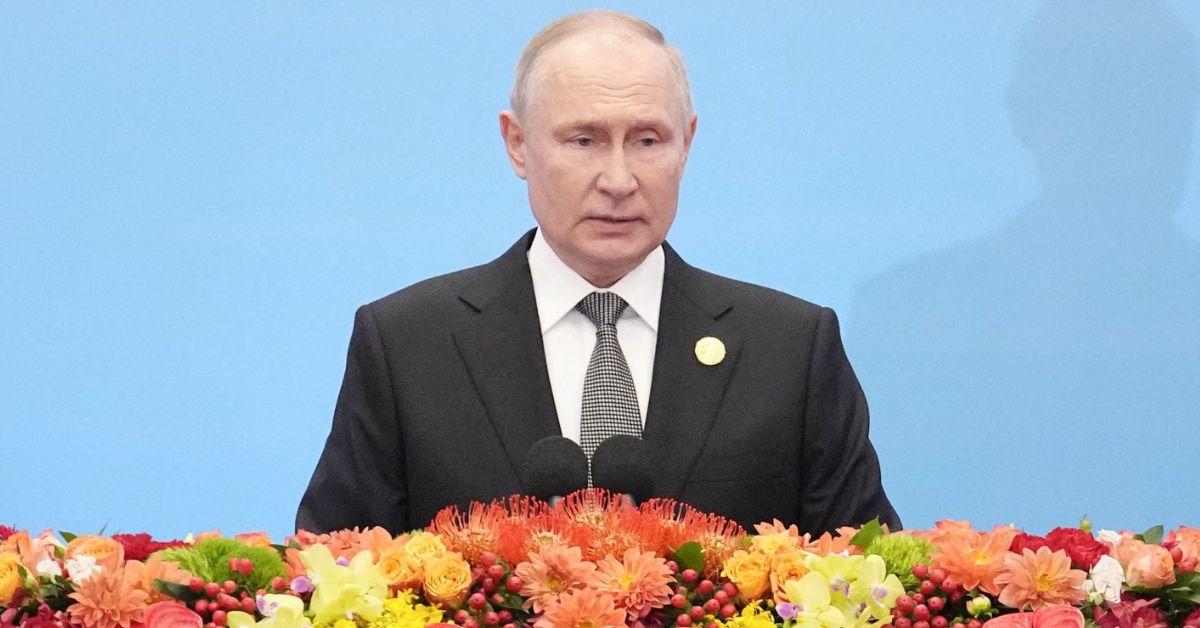 Putin Has 'Three Body Doubles' Standing in for Him: Ukrainian Sources