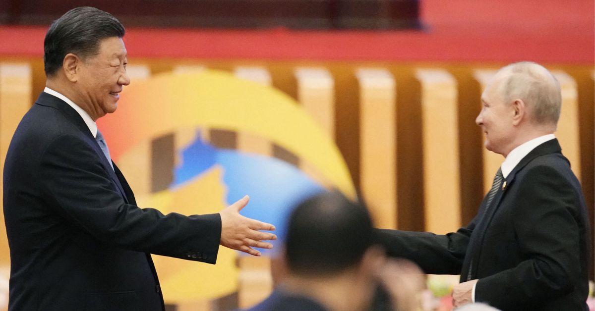 Putin Flaunts Two 'Nuclear Football' Briefcases as Tensions Simmer