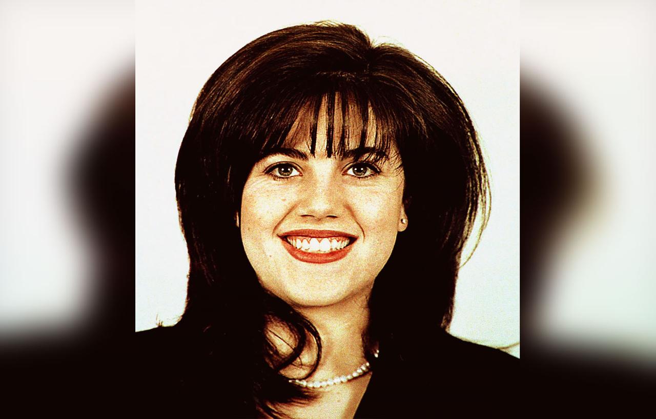 Hillary Clinton Looks Tense On Beach Stroll With Bill As Monica ...