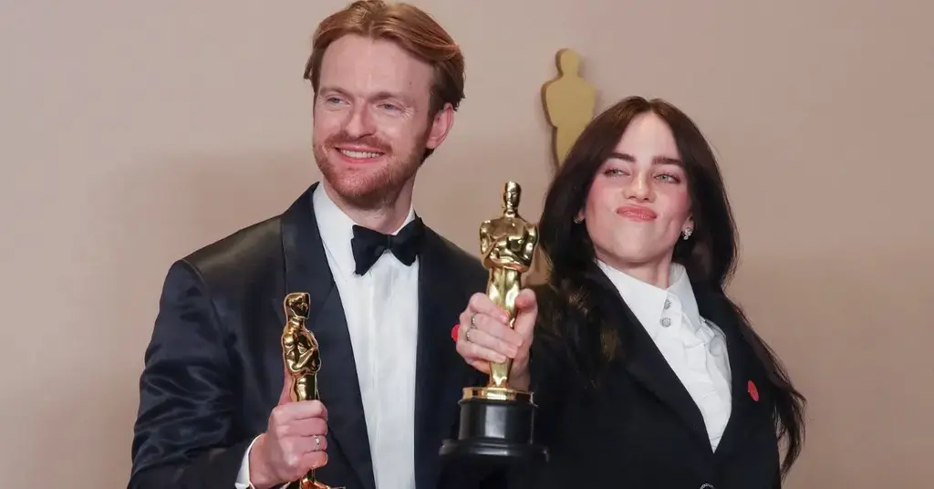 Taylor Swift Allegedly 'Weaponizing Her Fans' To Target Billie Eilish