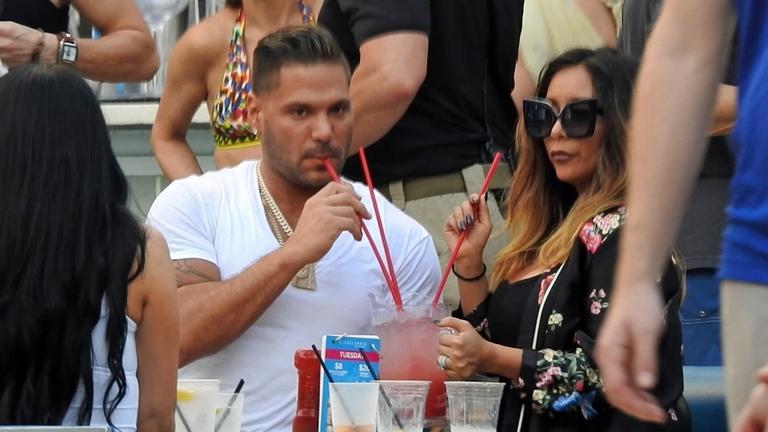 Original ‘Jersey Shore’ Castmates Drink And Dance During Reunion In Miami