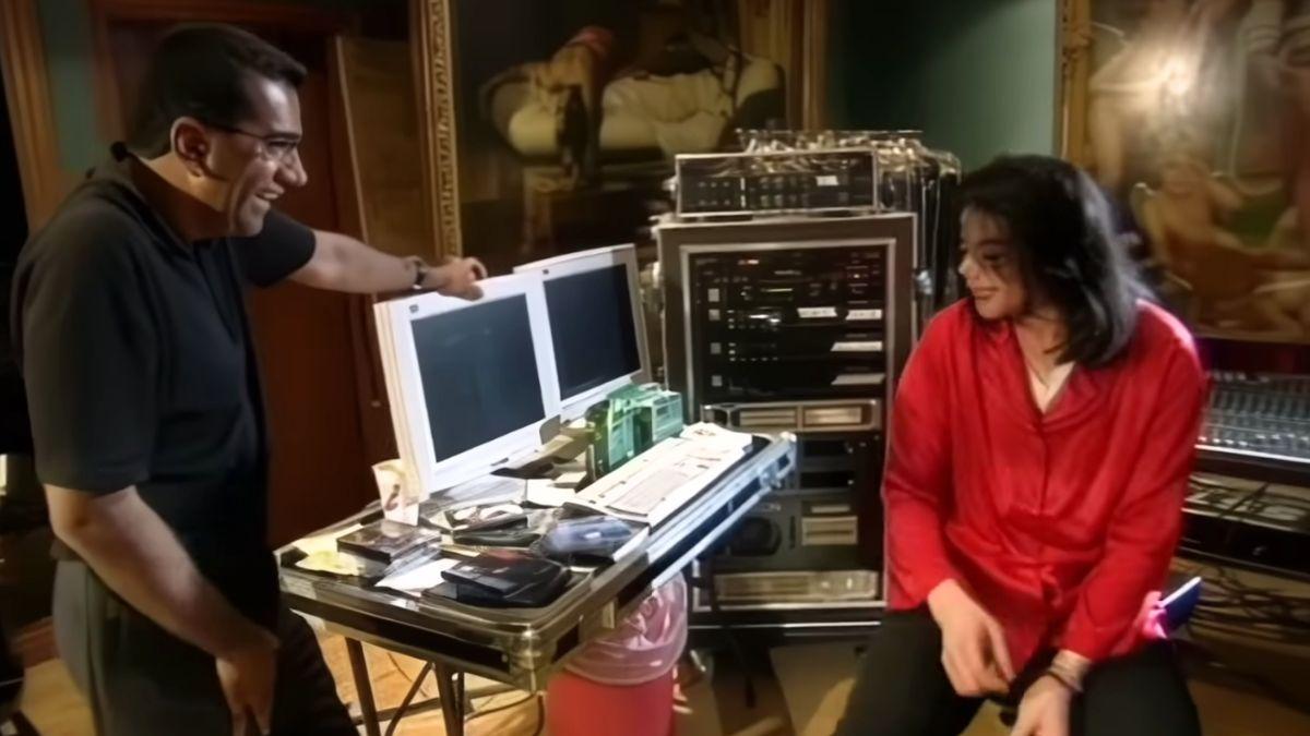 Martin Bashir Recalls Michael Jackson Admitting He Shared Bed With a Child