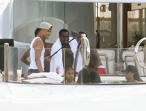 More To Love! Sean ‘Diddy’ Combs’ Weight Gain On Display During St ...