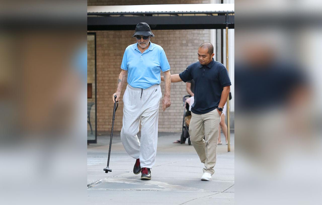 Sean Connery Walks With Cane At 87 – Is He Ok?