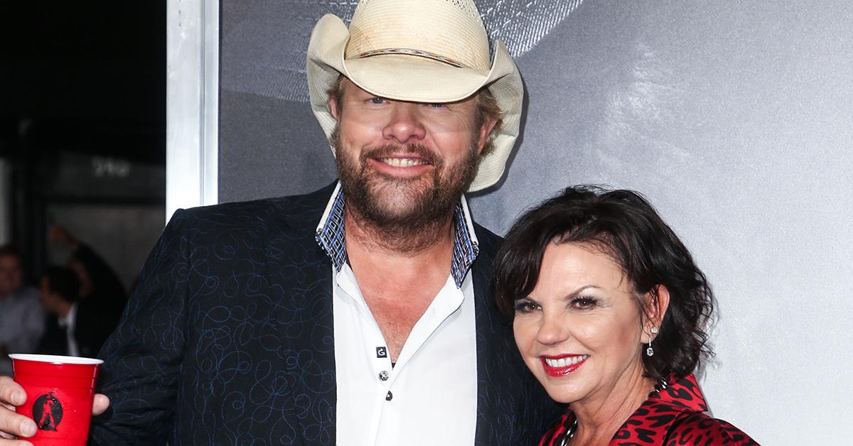 Toby Keith's Desperate Fight For Life After Cancer Diagnosis