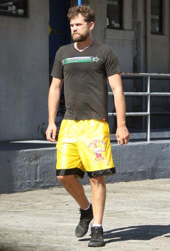 Joshua Jackson Hits The Gym For Two Hours After Diane Kruger Split ...