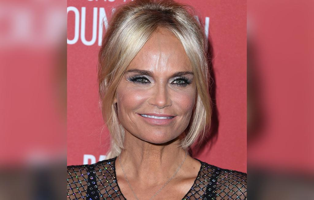 Kristin Chenoweth Plastic Surgery Makeover Exposed By Top Docs