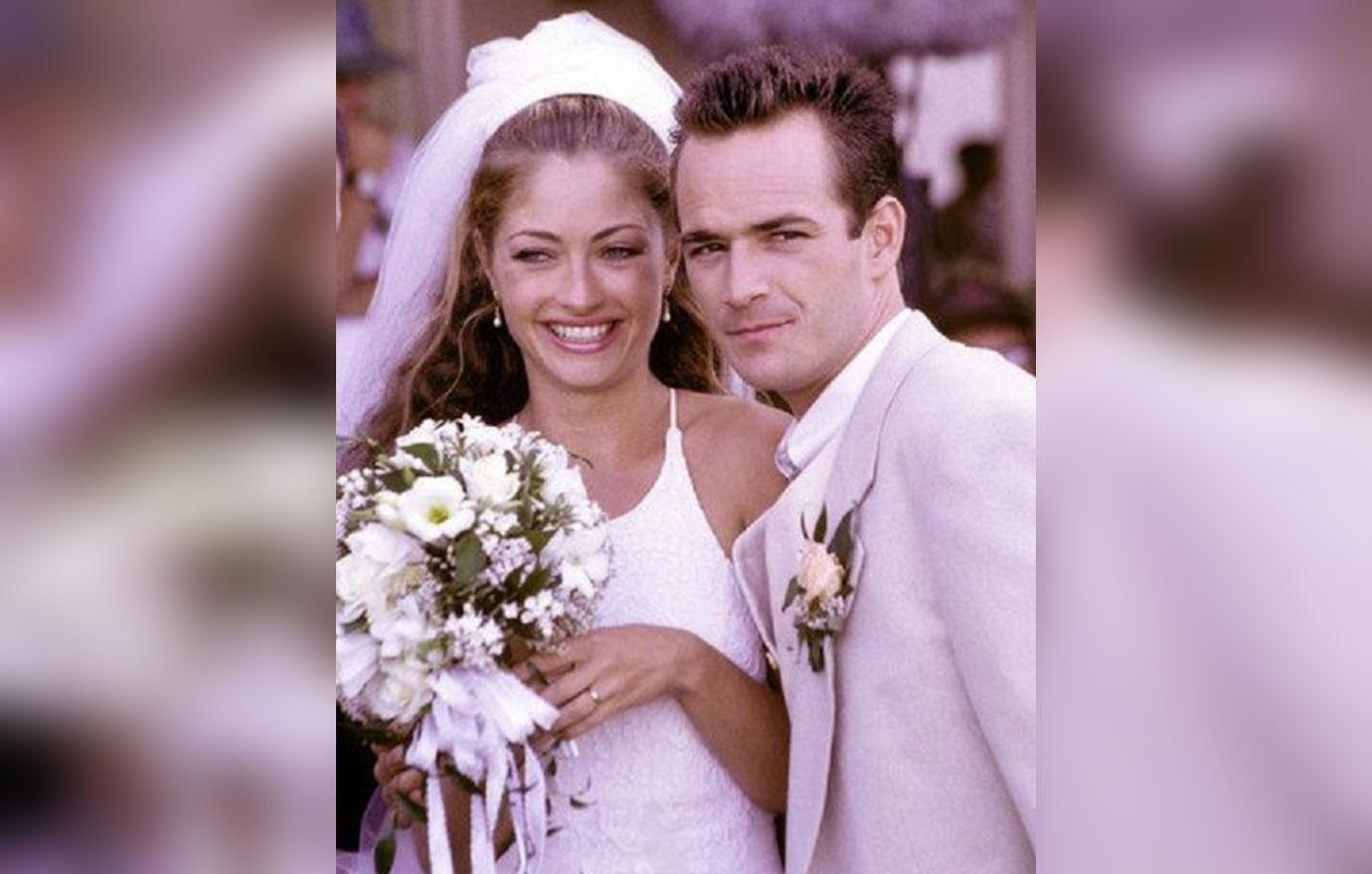 Luke Perry Dead – Photos '90120' Star's Many Loves Including Jennie ...