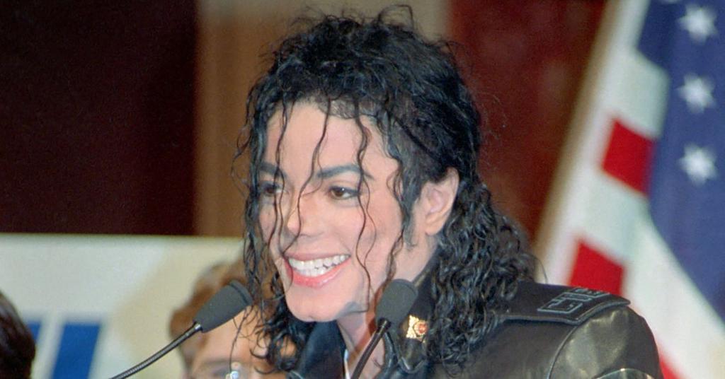 Michael Jackson's Guitarist Breaks Silence on Allegations 15 Years ...