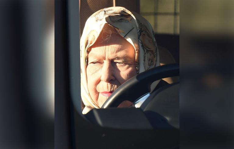 Queen Looks Angry In Photos After Meghan Markle Leaves England