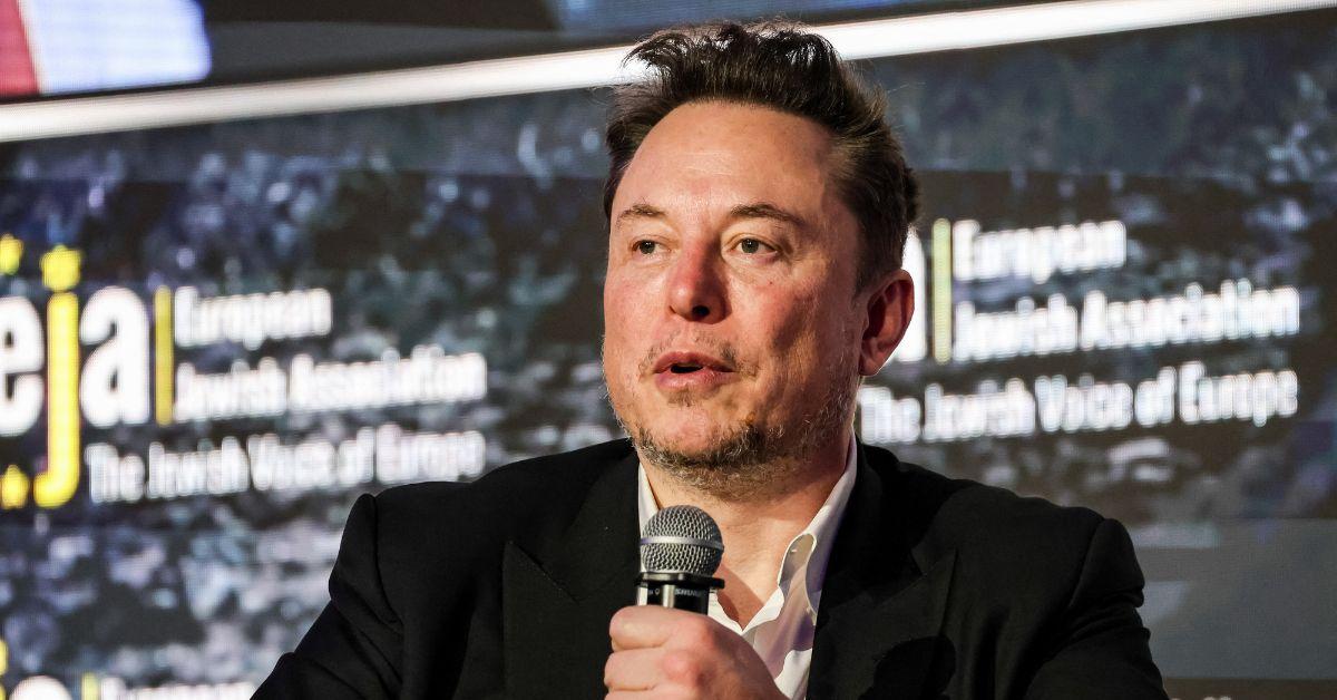 Elon Musk Won't Donate to 'Either Candidate' Following Secret Meeting ...