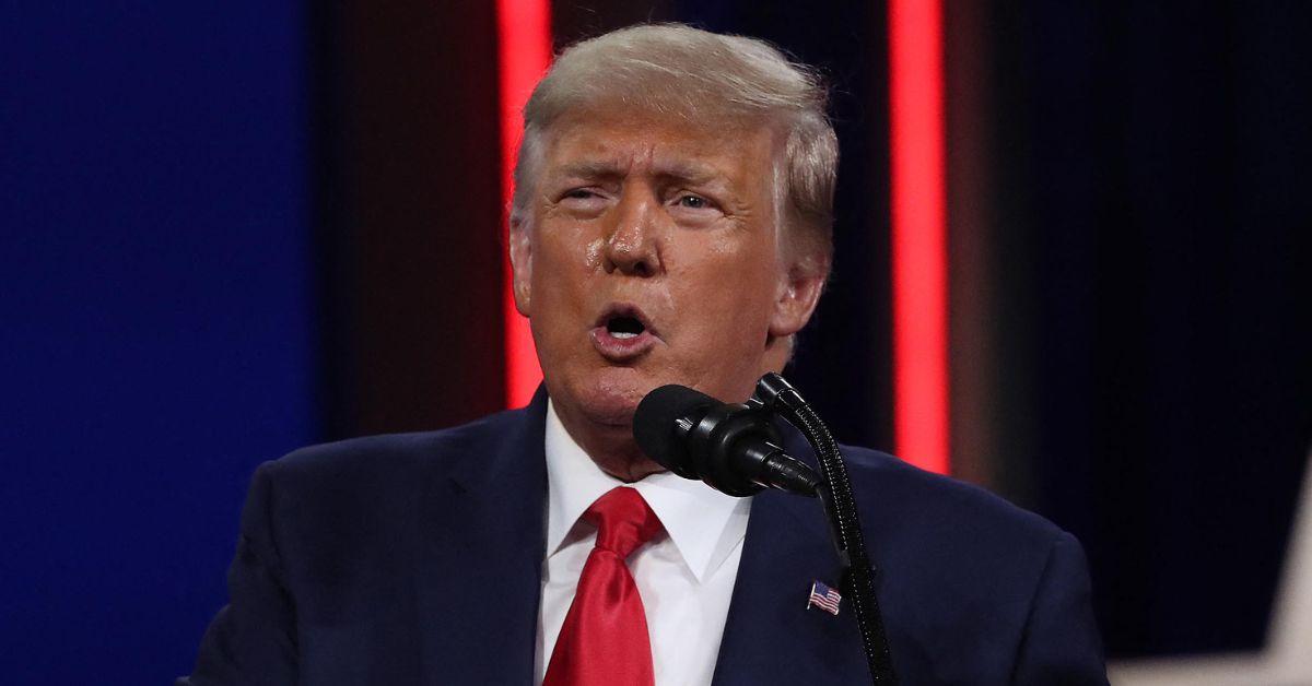 Donald Trump Sparks Health Concerns With 'Dragging' Right Leg