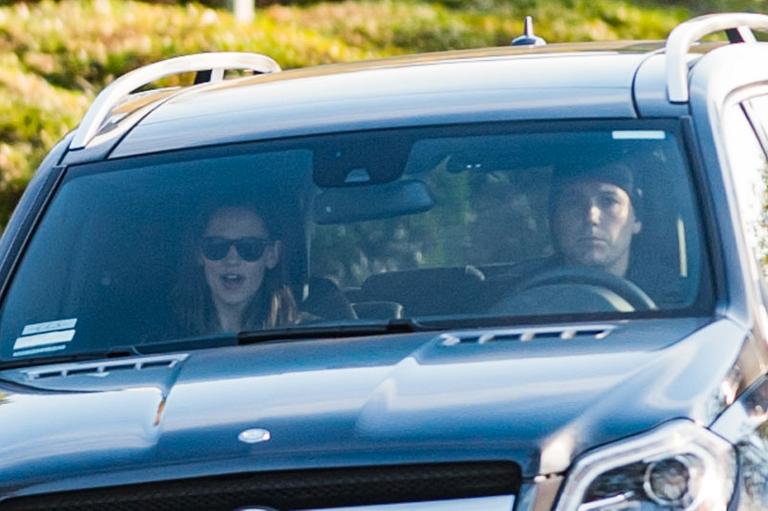 Jen Garner & Ben Affleck Go For A Drive Together