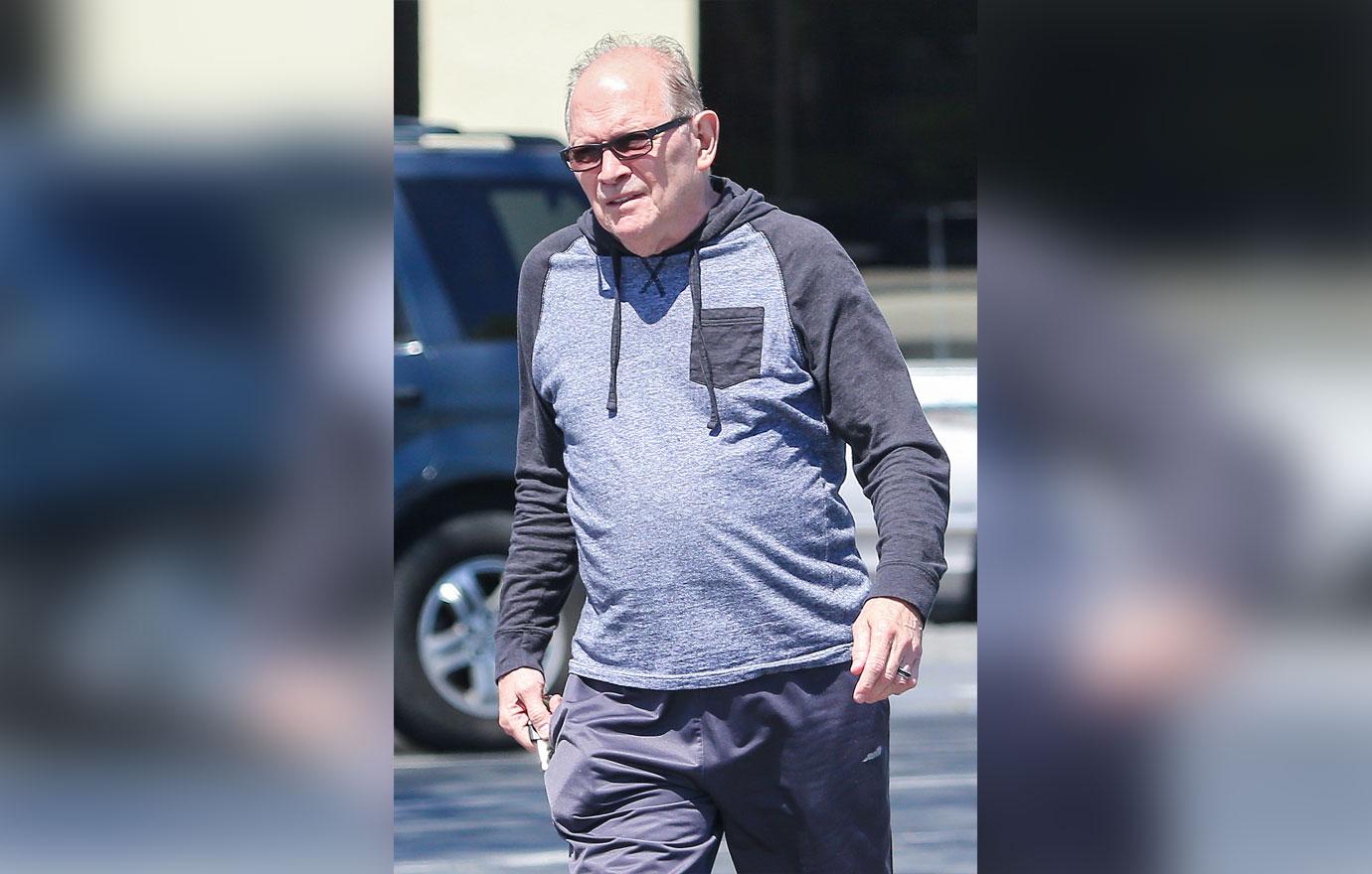 Jennifer Lopez Dad David Lopez Gives Money To Scientology