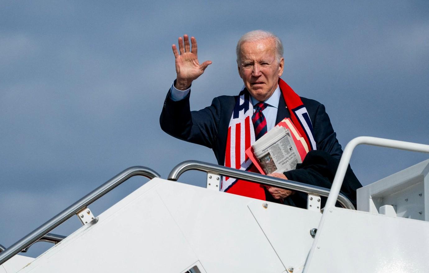 Stumbler-In-Chief: President Biden Trips Going Up Steps Of Air Force ...
