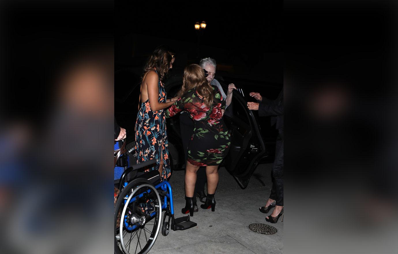 [Pics] Joni Mitchell In Wheelchair -- Singer Suffers Brain Aneurysm