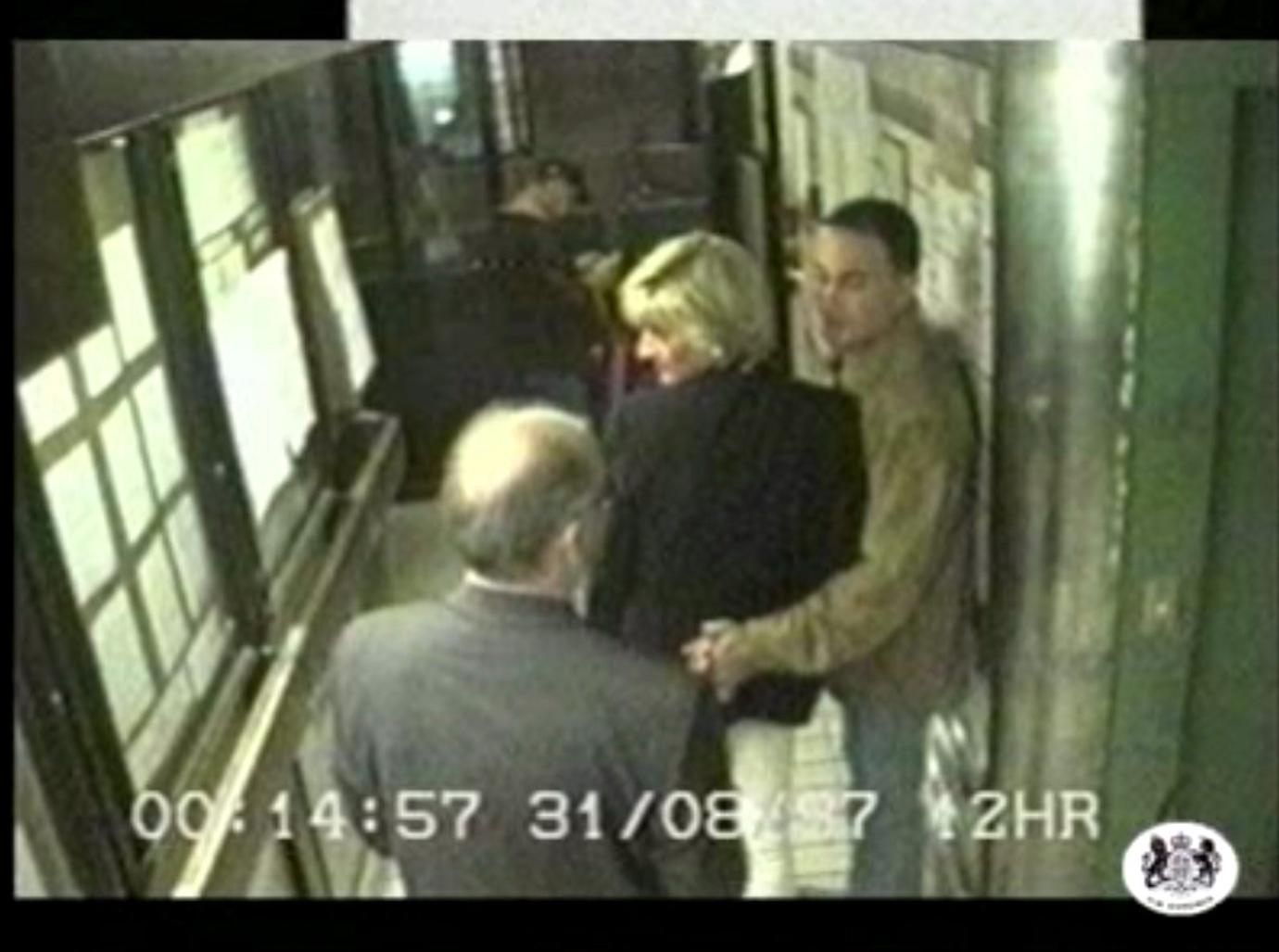 Princess Diana's Tragic Final Moments Alive In Most Shocking Photos ...
