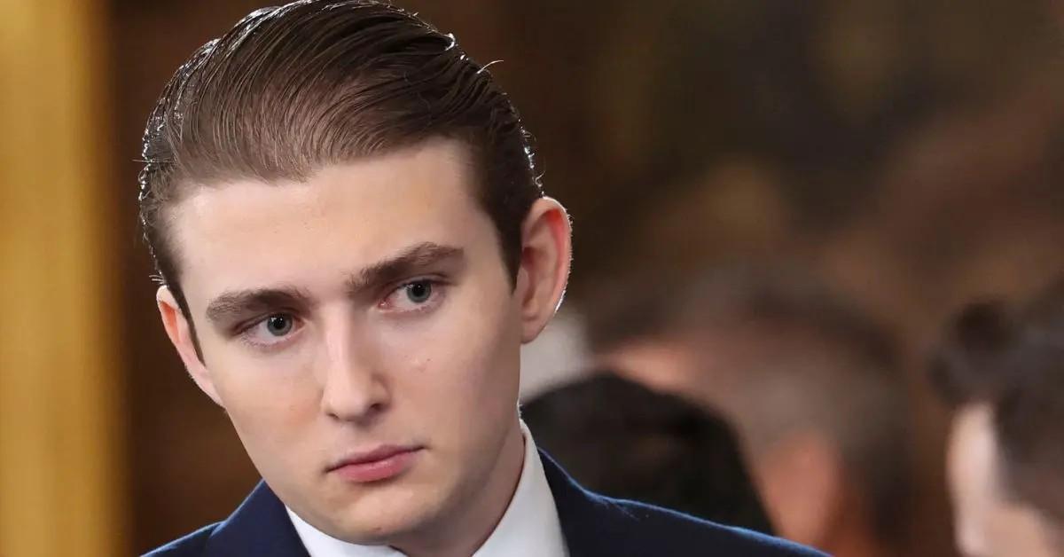 Barron Trump Returns to Florida to Celebrate Holidays With His Parents