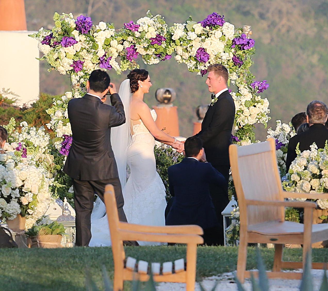 Backstreet Boy Nick Carter Marries His Fiance Lauren Kitt In Santa Barbara