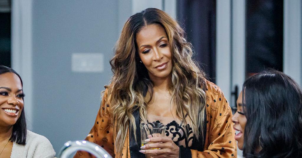 Shereé Whitfield Faces Backlash After Her Clothing Site CRASHES