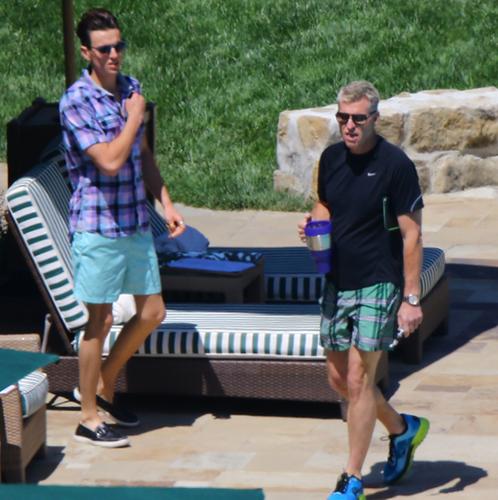 Pool Party! Father Of The Bride Joe Simpson Takes A Dip With Rumored ...