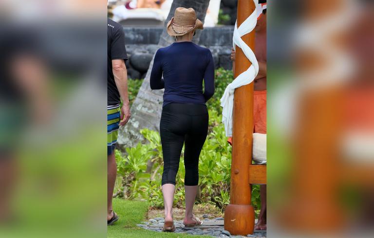 [PICS] Megyn Kelly Bikini Wetsuit Hawaii -- Vacation Before Today Show Job