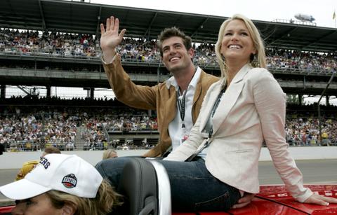 The Shortest Bachelor Relationships