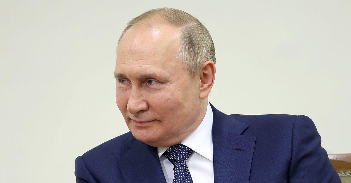 Vladimir Putin Using At Least Three Body Double Doppelgängers