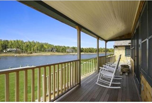 Anderson Cooper Puts Vacation Home Up For Sale