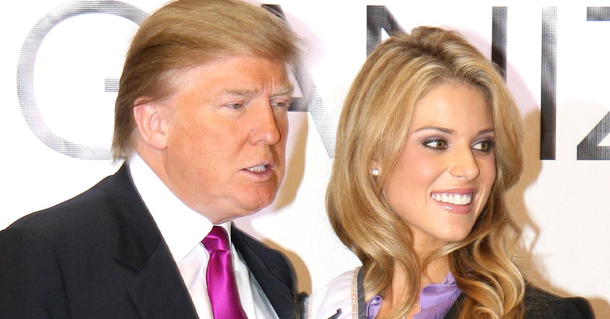 Former Miss California Contestant Carrie Prejean Boller Hands Out $5 To ...