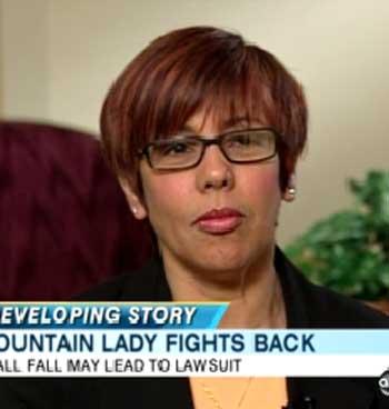 VIDEO: Texting Lady Who Fell Into Fountain 'Dumbfounded & Embarrassed ...