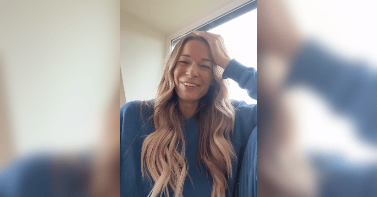 LeAnn Rimes Sparks Major Concern As Singer's Teeth Fall Out