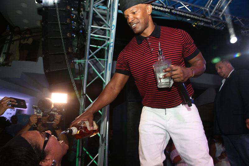 Jamie Foxx Busted Grinding With Other Women During Booze-Filled Night Out