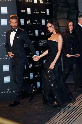 Buy Em Like Beckham! Victoria 'Has New Breast Implants,' Suggests Doc ...