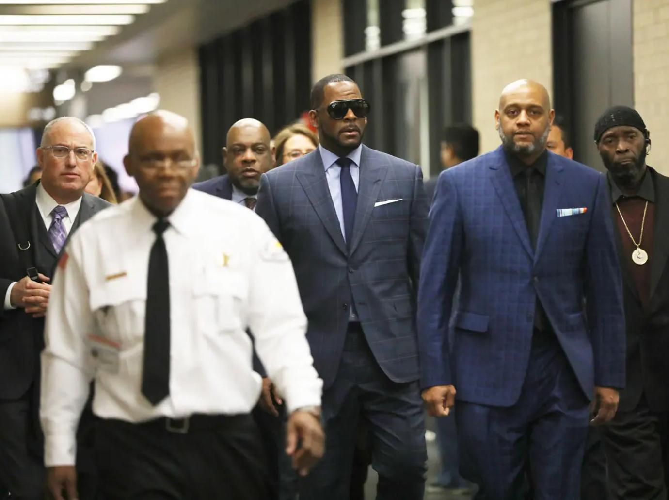 R. Kelly Fighting Sheriff’s Request To Grill Him About Alleged Affair ...