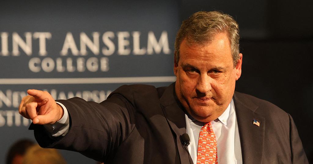 Chris Christie Roasted By Jake Tapper About Brutal 2016 Primary Results