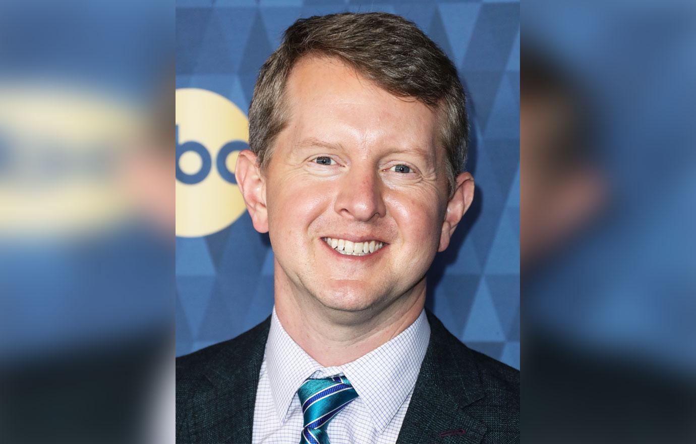 'Jeopardy!' Contestant Spill Secrets On How To Win Game Show