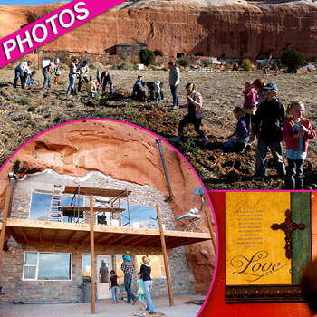 Rare Look Inside The Life Of The Rock Dwelling Polygamist Family, One ...