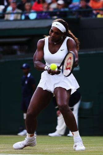 Sun’s Out Guns Out! Female Celebs Show Off Their Muscular Arms & Bodies