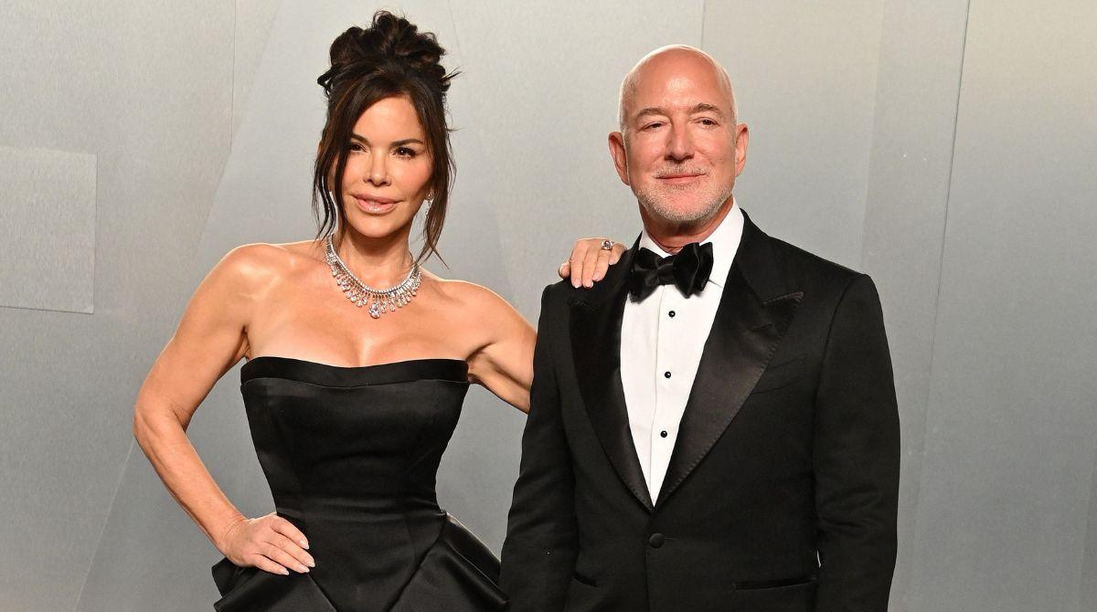 Lauren Sanchez Mocked for Pushing Jeff Bezos Out of Photos at Party