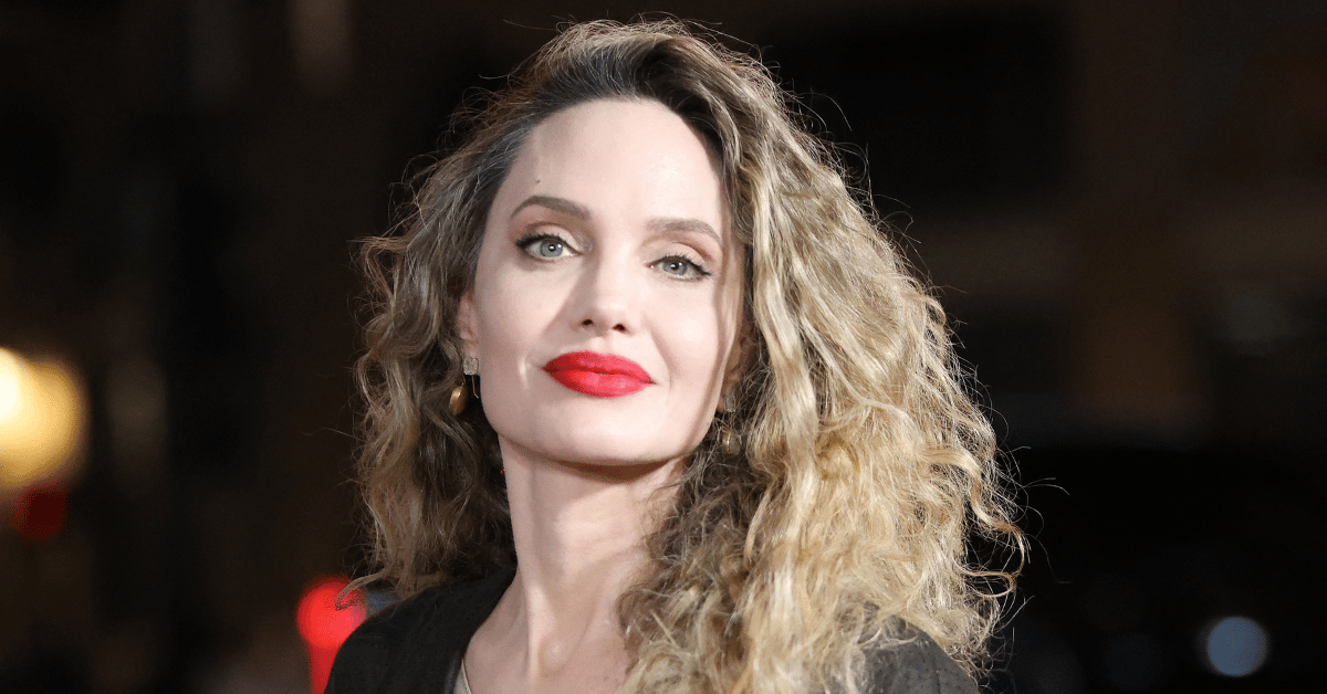 Angelina Jolie Panics Fans with 'Sad' Vogue Mexico Cover