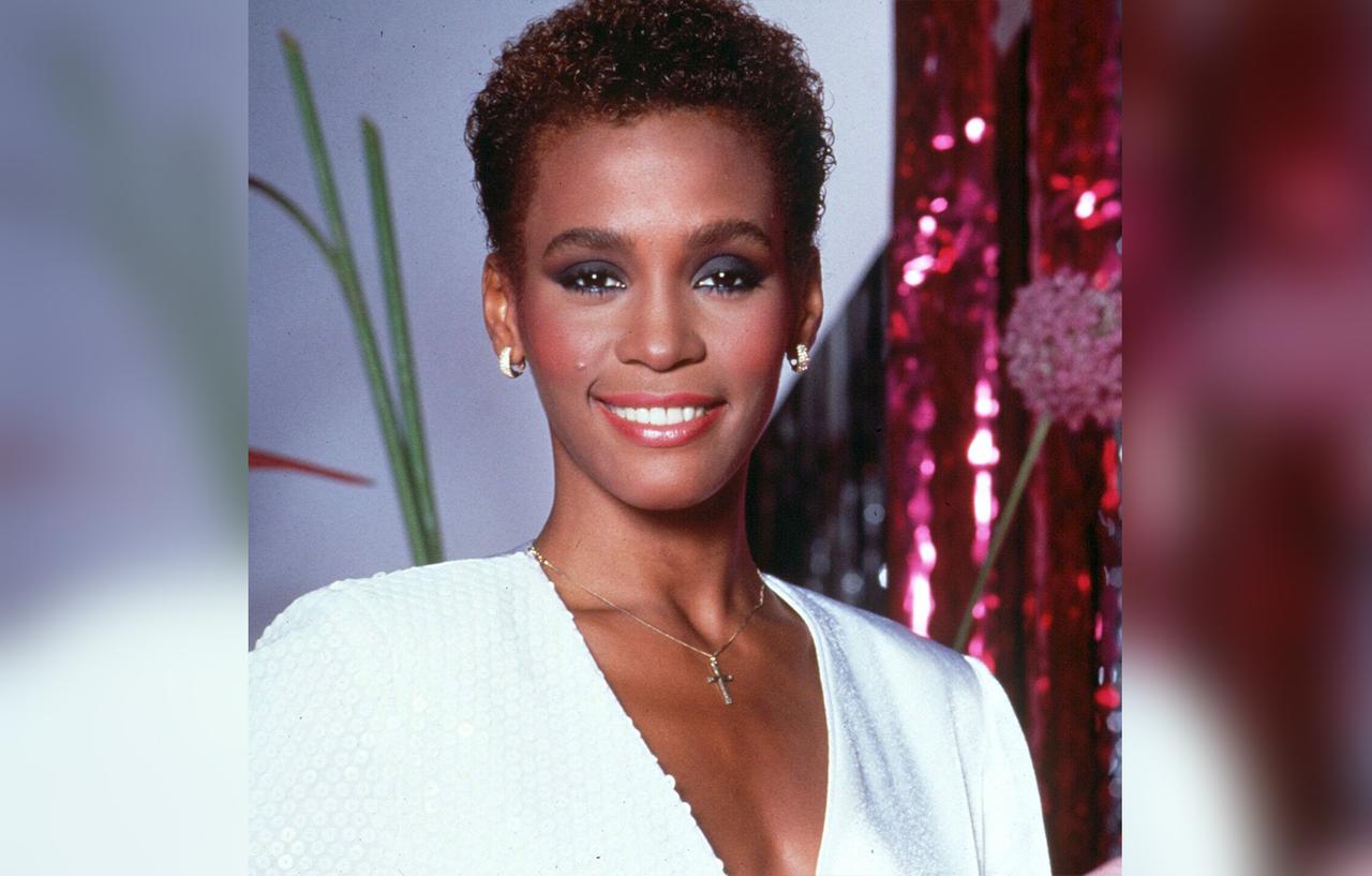 Whitney Houston’s Lesbian Lover Tells All On Sex With Singer In Book