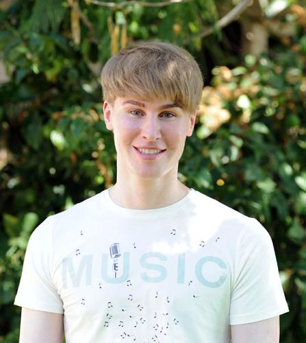 Justin Bieber Fanatic Toby Sheldon Has Plastic Surgery To Look Like The ...