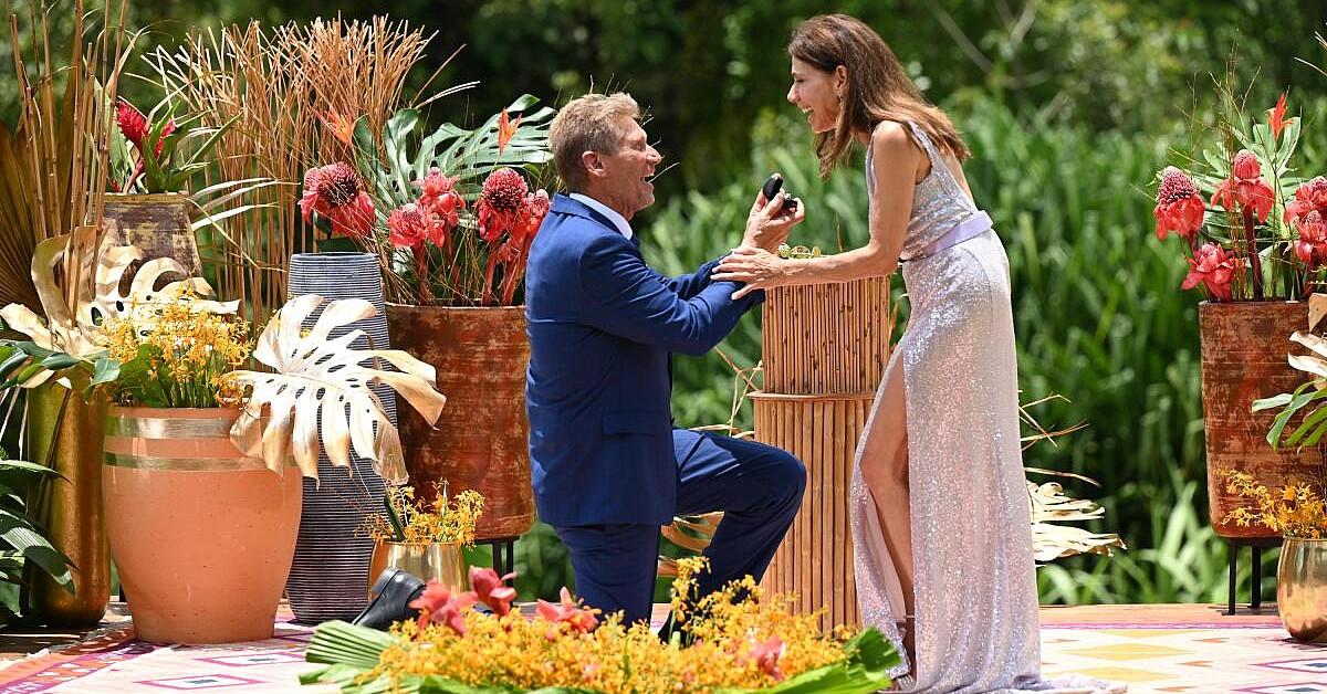 Golden Bachelorette: Theresa Nist Frolics in Swimsuit With Mystery Man ...